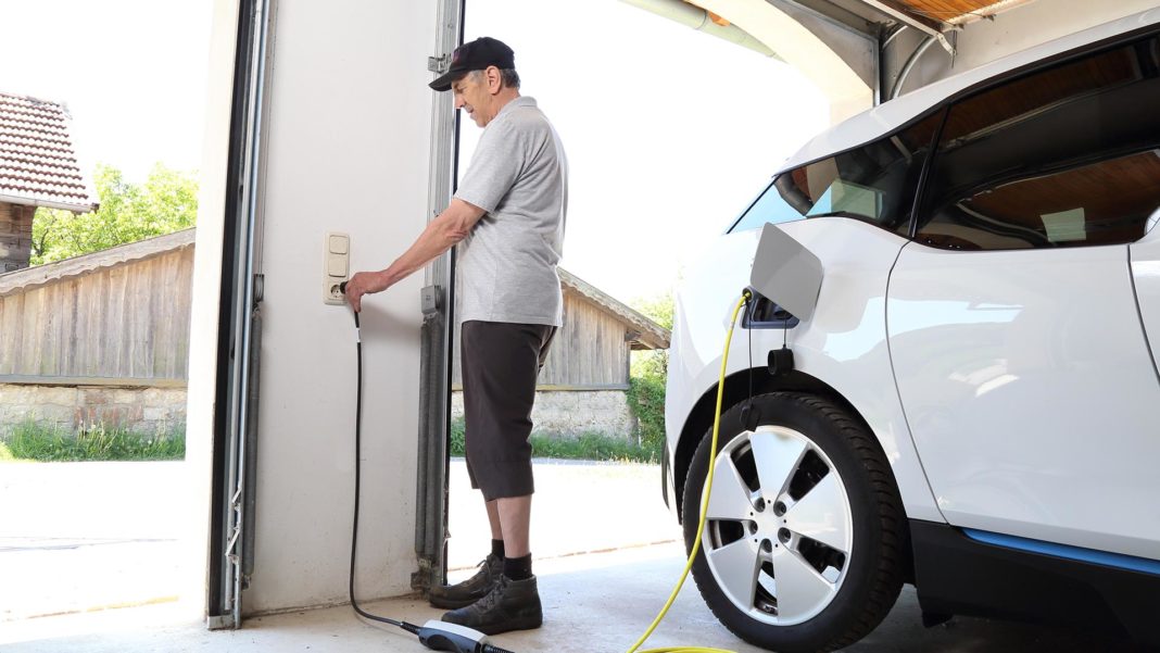 Slow, fast and rapid: electric car charging speeds explained
