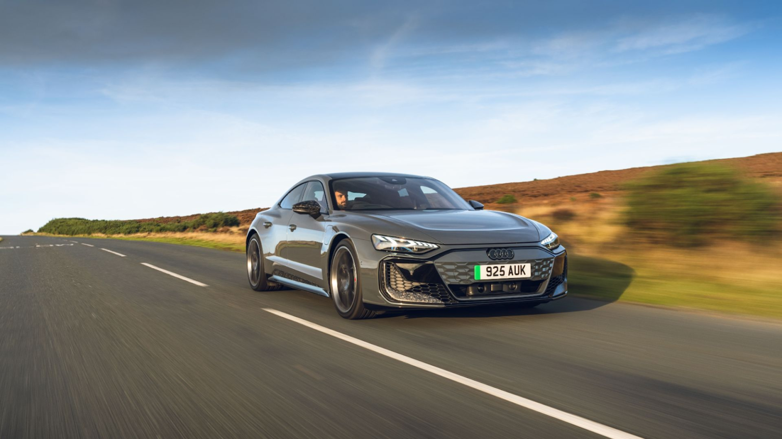 Electric cars: What is the difference between kW and kWh?